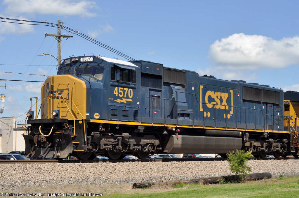 CSXT 4570 East